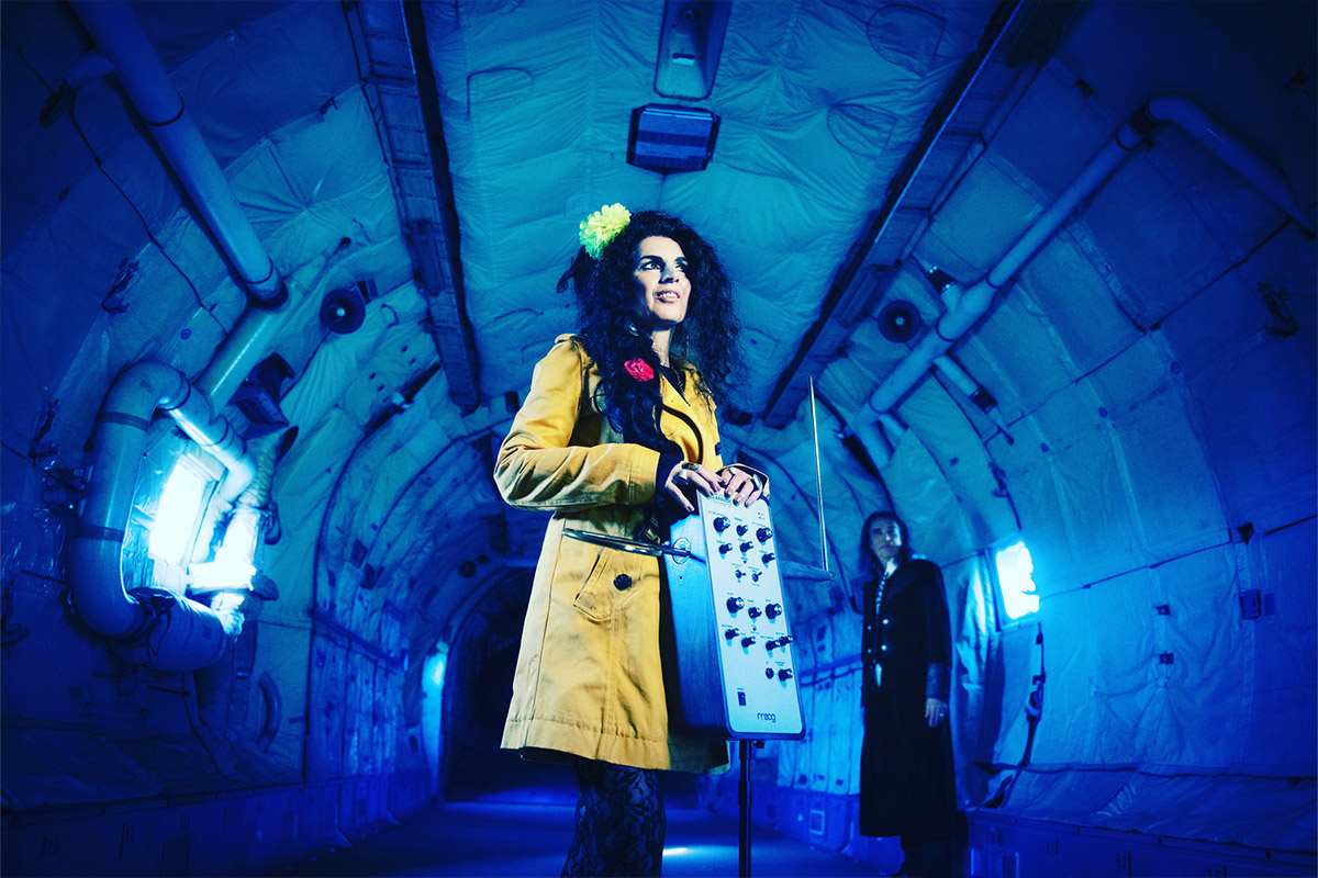 Honey Bizarre - Honey Bizarre - the official Website